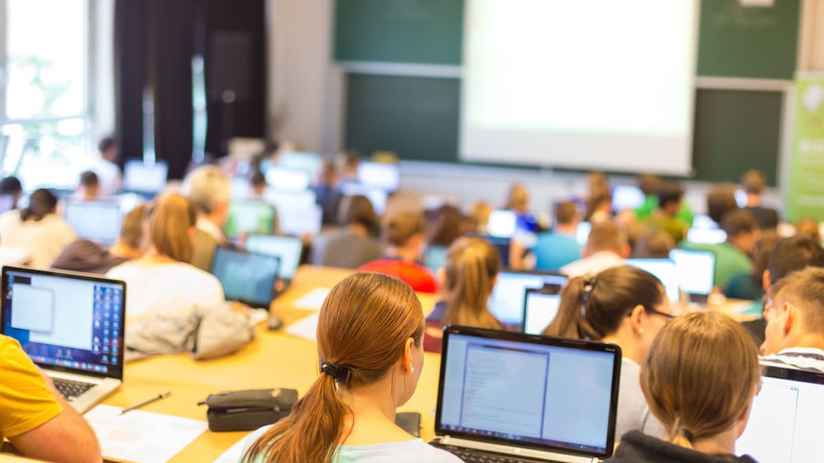 У Міносвіти оголосили про скорочення обсягів набору студентів до вишів ...